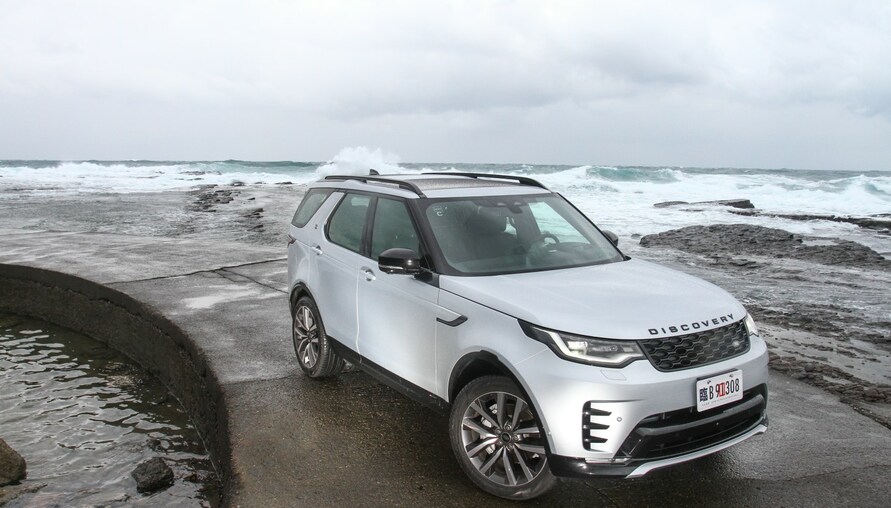 三代同堂的奢華 ，Land Rover Discovery D250 R-Dynamic SE | Focal Inside 內識境